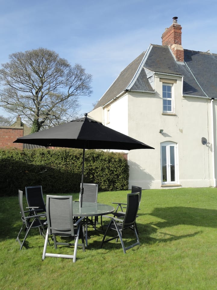 Manor Farm Cottage - Mansfield