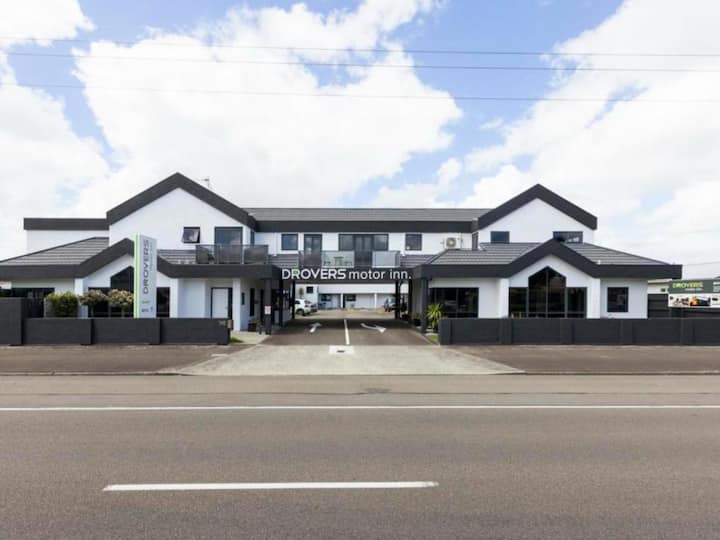 One Bedroom Apartment At Drovers Motor Inn - Palmerston North
