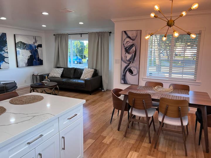 Buena Park Modern Home/knott's/disney/beach - Norwalk, CA