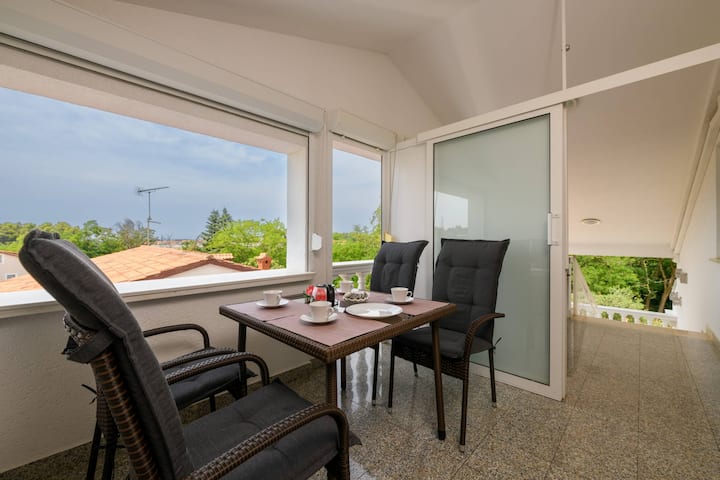 Apartment Somi 2 With Balcony And View - Poreč