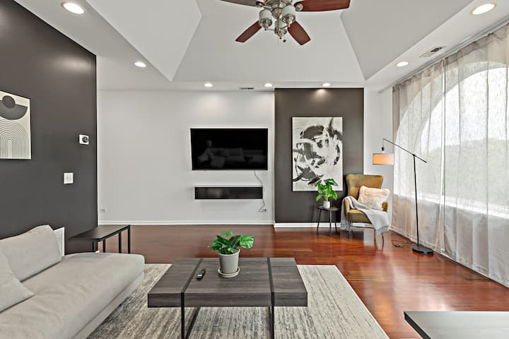Penthouse, Lux Stay Near Downtown, Mccomick & Lake - Auburn Gresham - Chicago