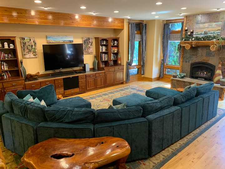 Neh Estate: Walk To Town, Harbor, Cafes & Stores - Cranberry Isles, ME