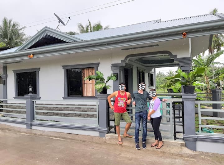 Entire 2-bedroom Bungalow With Free Parking - Moalboal