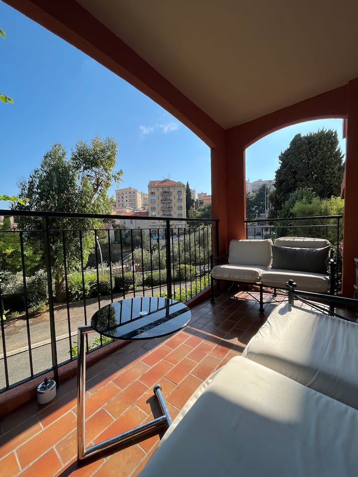 2 Pièces Avec Terrasse En Résidence Privée - Nice