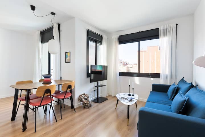 Urban Chill | Superior Apartment With Balcony - Gavà