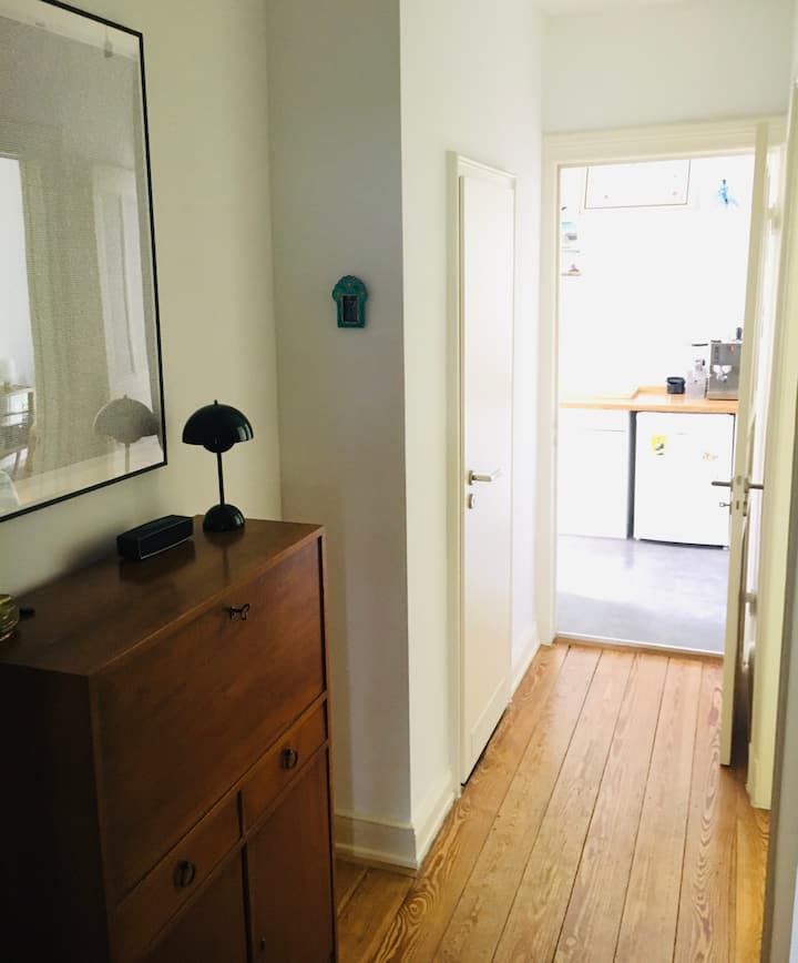 Ruhige & Gemütliche Altbauwohnung Mit Balkon - Hamburg