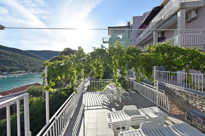 Apartment Sol Close To The Beach And Port - Rabac
