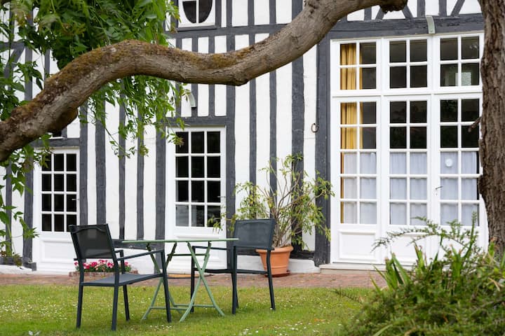 Logement Paisible Avec Grand Jardin Arboré - Beauvais