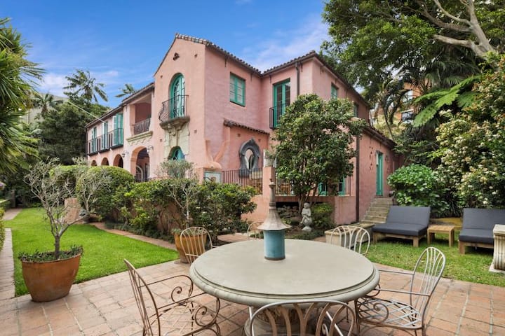 Rose Bay Mansion - Freshwater Beach, Freshwater