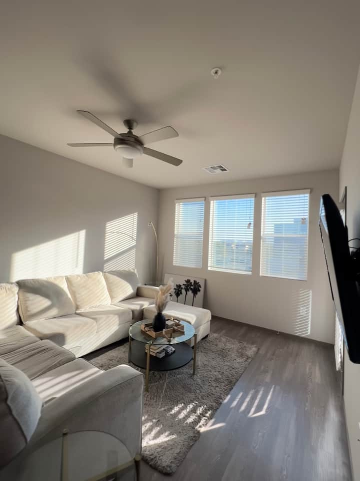 Entire Apartment  Unit In Glendale - Glendale, AZ