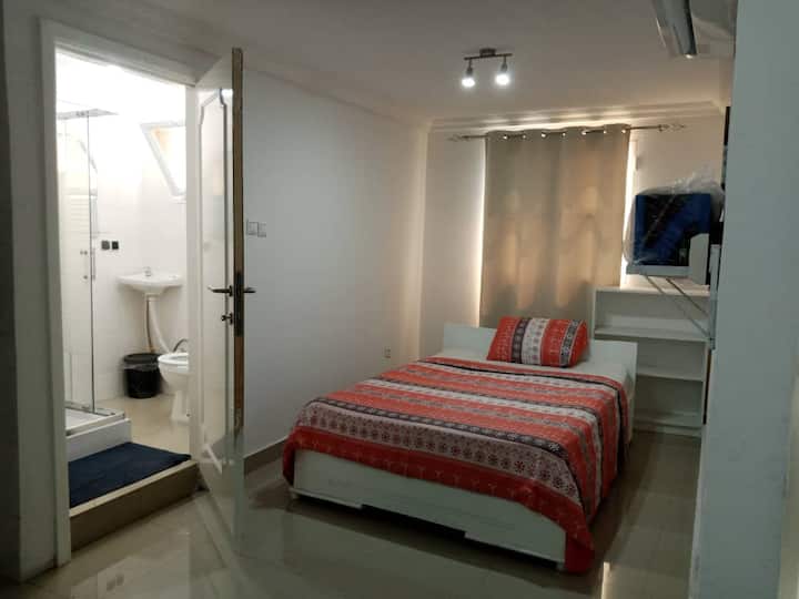 Studio Climatisé Pour 2 Personnes à Binza Pigeon. - Kinshasa