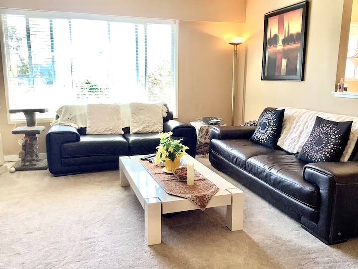 Beautiful And Bright 2-bedroom Near Uvic And Buses - 橡樹灣