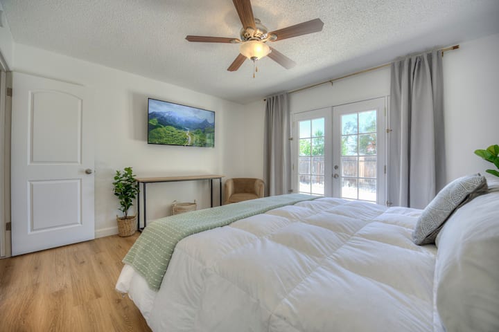 Central Location- Spacious 4 Bedroom Kid Friendly - 弗雷斯諾