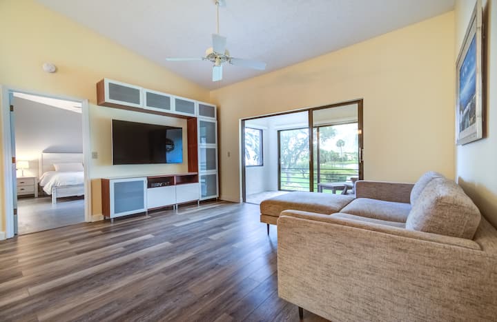 Lovely Carriage House Condo At The Inlets - Venice, FL