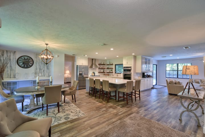 Perfect Relaxing Private Pool Home With King Suite - Ocala, FL