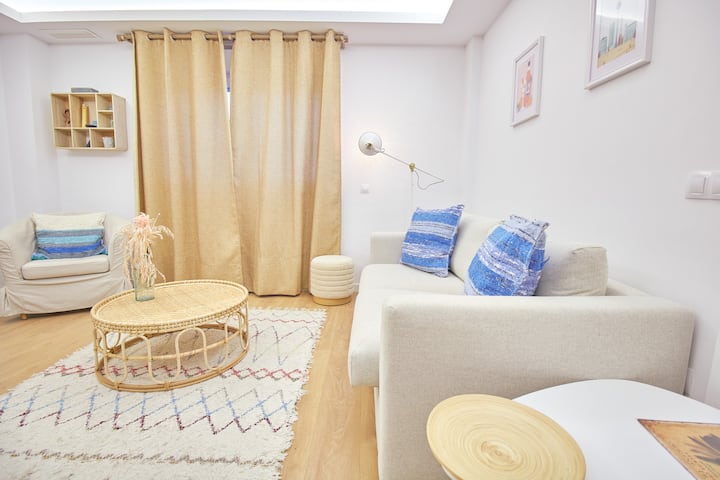 City Apartment With Workspace, Rooftop & Parking - Tarifa