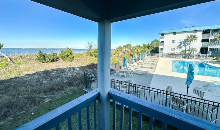 B113 - 1st Floor Waterfront Condo. Steps From Pool - Tybee Island, GA