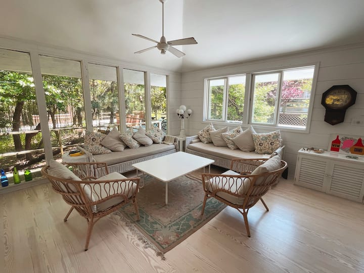 Airy, Bright Seaview, Fire Island Beach House - Fire Island, NY