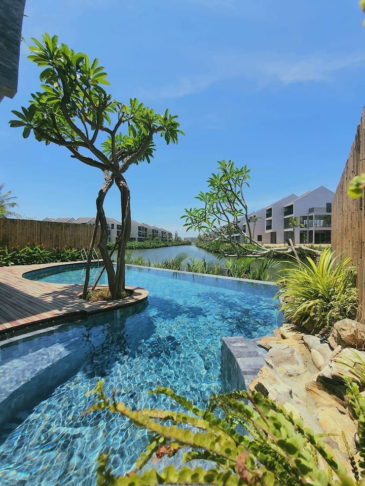 Private 5bdrm Lakeside Hoi An Villa - Hội An