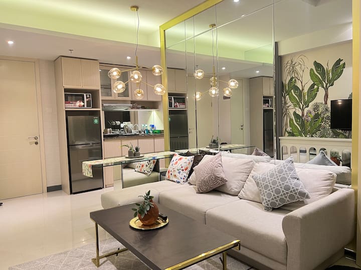 The Cortex @Benson Apartment City & Pool View - Gresik