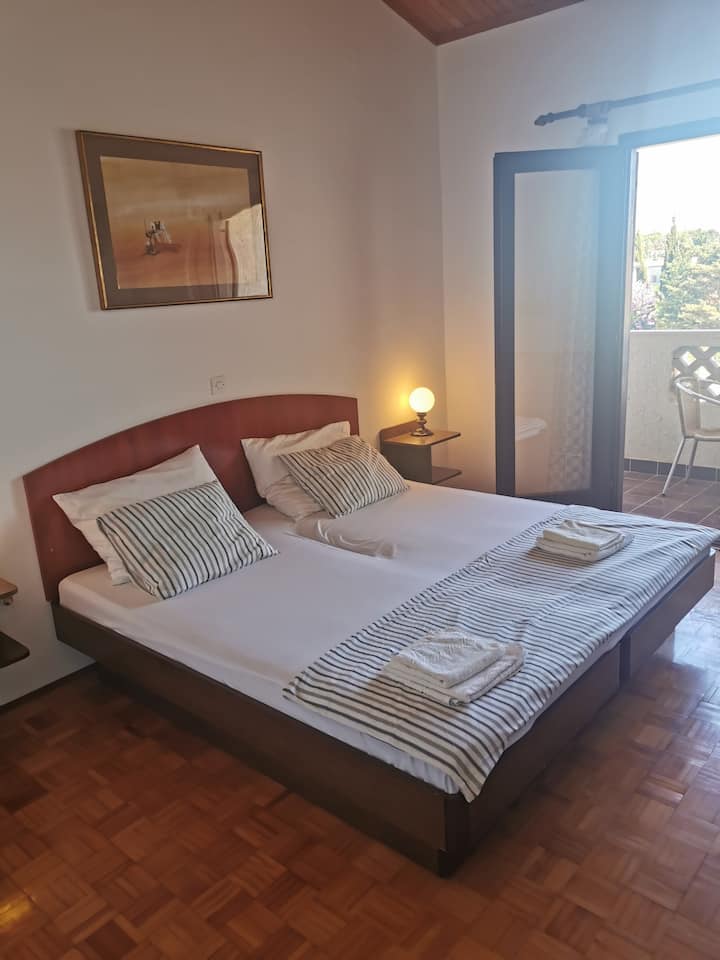 Room 7, 2nd Floor - Medulin
