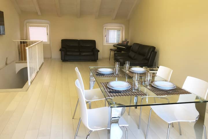 Budello Di Alassio, Ampio Appartamento Con Box - Andora