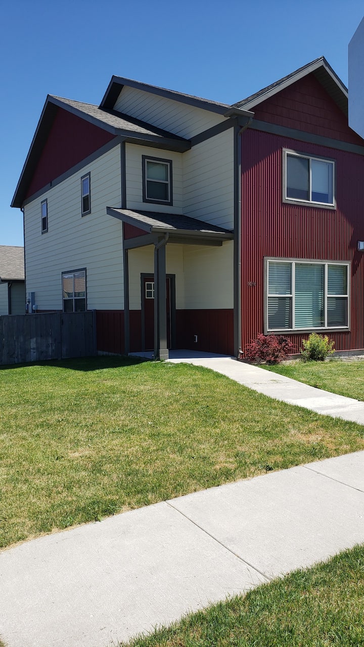 Versatile 3 Bedroom Townhouse In Convenient Loc. - Bozeman