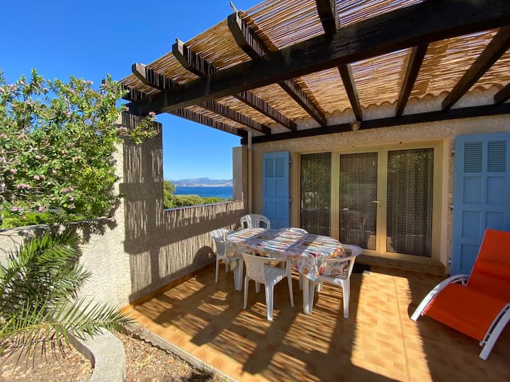 Côté Jardin, Vue Mer Giens, Parking Privé - Île de Porquerolles