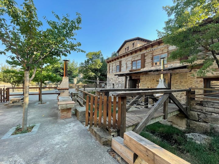 De Diseño Lujo Casa Rural, "Moli" Con Piscina - Oliana