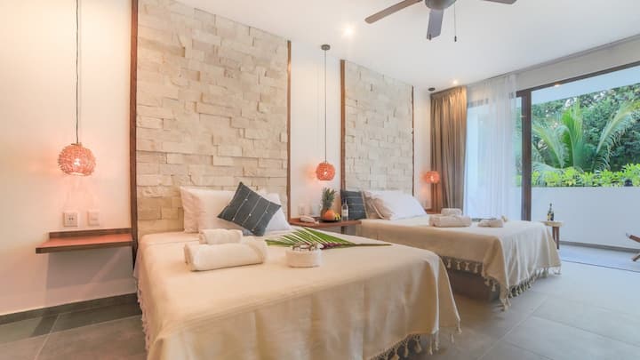 Superior Double Queen Tulum & Breakfast Included - Tulum