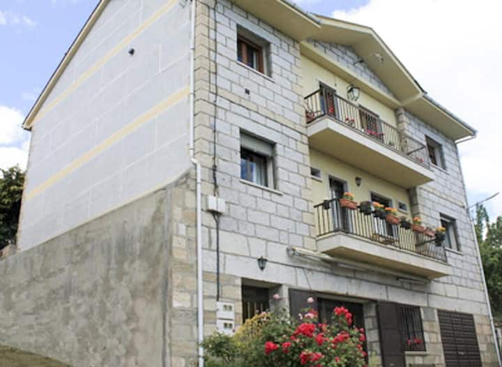 Apartamento Monasterio Confort Para 2/3 Personas - Peña Trevinca