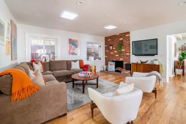 Fam Friendly La Oasis With Outdoor Firepit - Burbank, CA