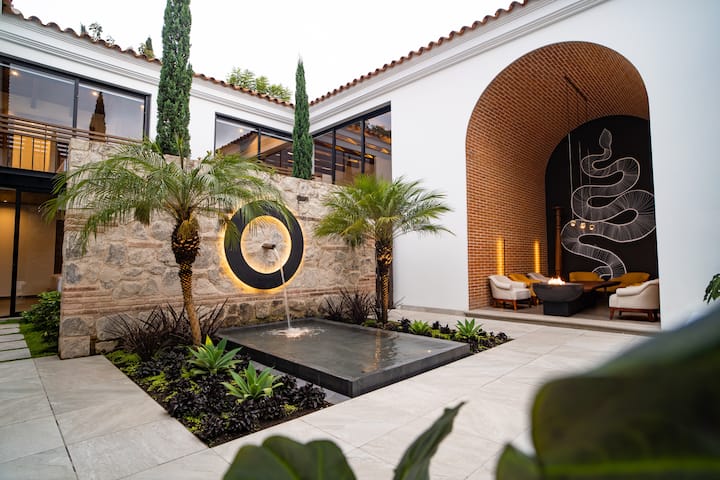Carmelo Concept Villas (Villa 1) - Antigua Guatemala