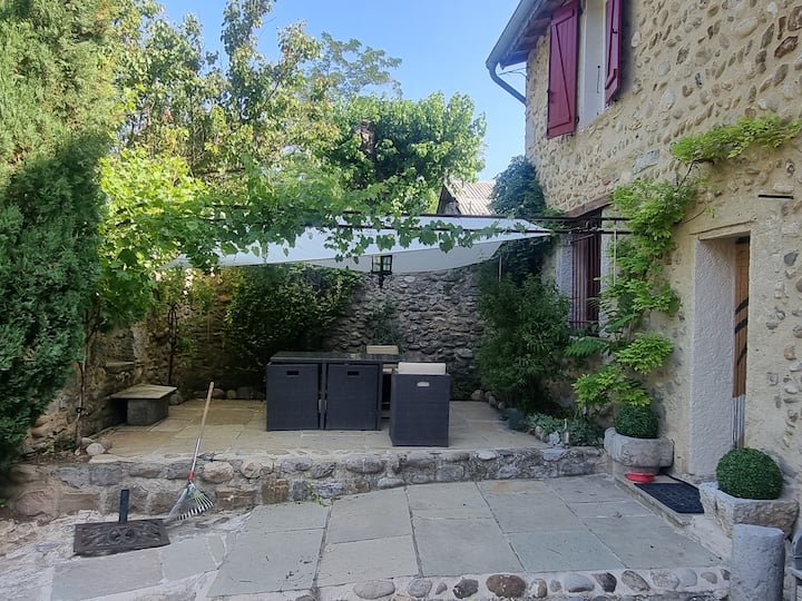 Mas Provençal Avec Jacuzzi - Sisteron