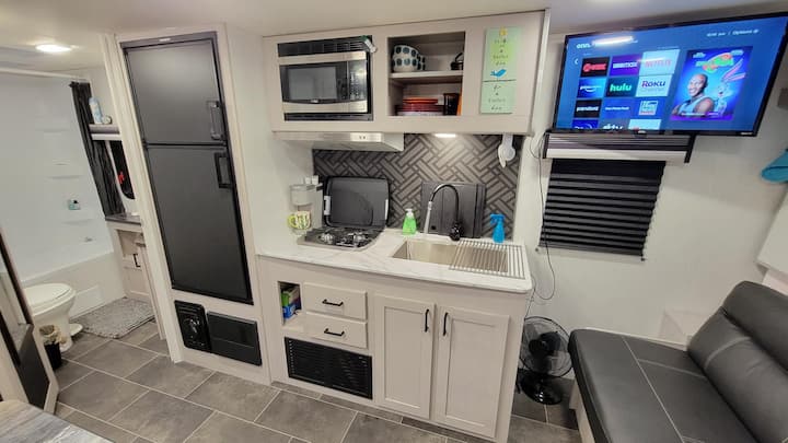 Enjoy Your Own Private Space In Downtown Ft Myers - Fort Myers, FL