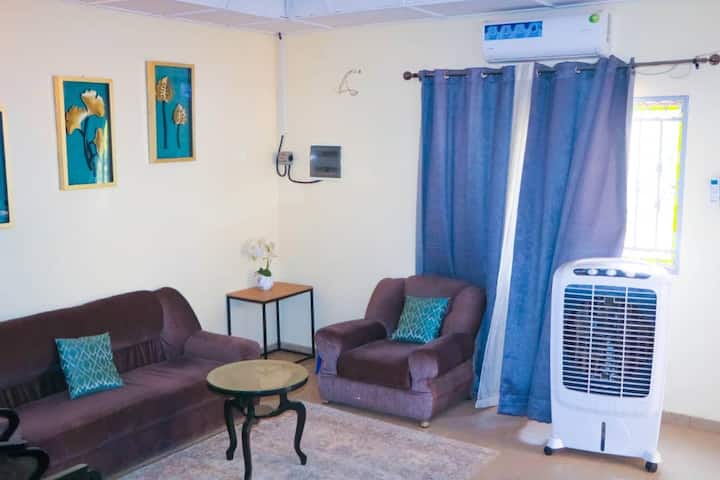 Appartement Independant Avec Panneaux Solaires - Niamey