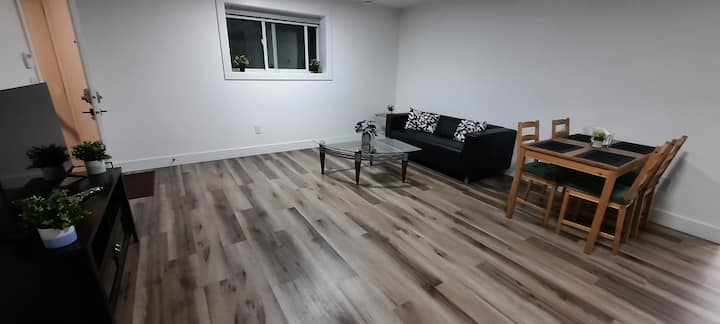 2 Bedroom Executive, Private, Cozy, Clean Suite - 델타