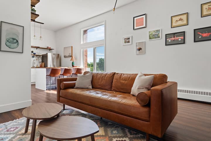 Mcgill Loft | Trendy | Iconic | Best Location - Calgary