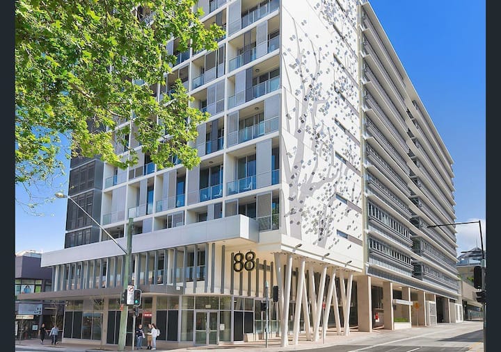 Aaaa-executive Two-bedroom Apartment|free Parking - Crows Nest, Australia