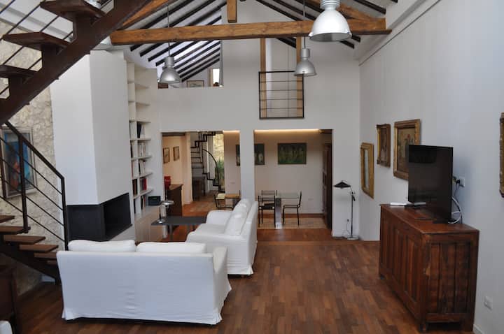 Casa Di Mario In Centro Storico Con Due Terrazze - Cagliari