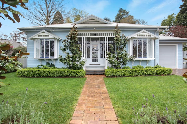 Spacious 4-bedroom Home, Close To Leura Mall - Katoomba