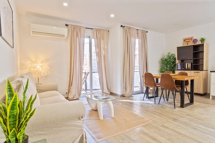 Bellísimo Apt. 2hab. Luminoso Con Balcón - Barcelona