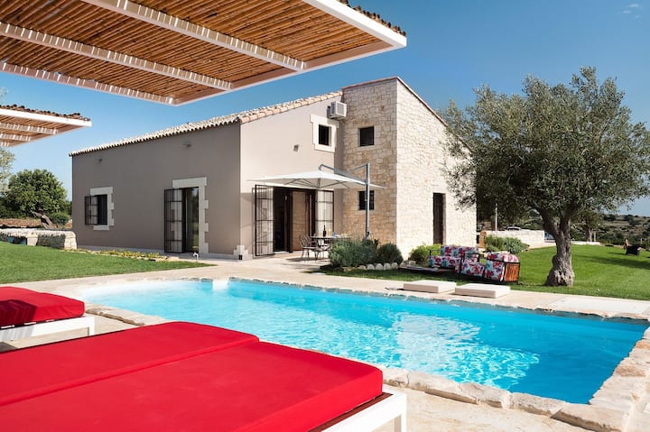Villa Balate - Countryside Luxury Experience - Comiso