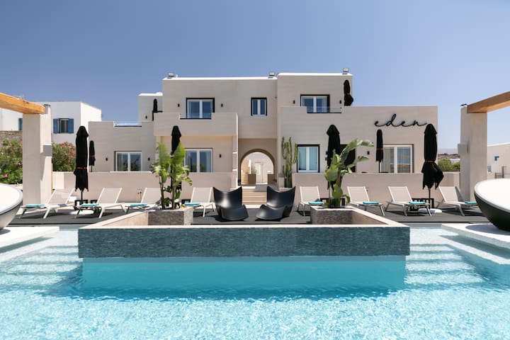 Eden ΒEachfront 7 Bedroom Estate - Naxos