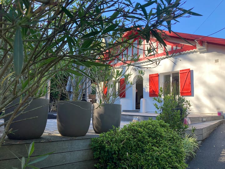 Maison, Vue Rhune à 2 Km Des Plages - Bidart