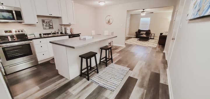 Apt Located In Downtown Foley Al - Foley, AL