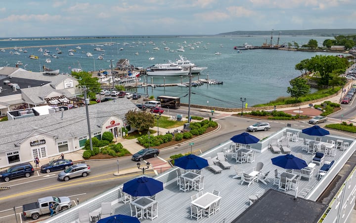 Luxury Two-bedroom Penthouse With Roof Deck - Cape Cod, MA
