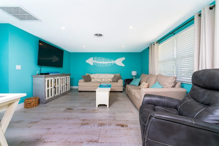 Seaglass Inn At The Beach Shack Just One Block From The Beach! - Manasota Key, FL