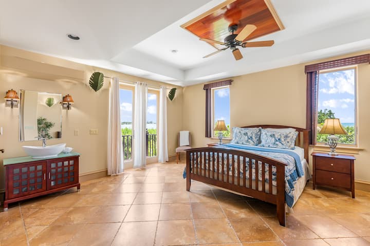 Seapalm island | Private beach and oceanside dock - Villas for Rent in ...