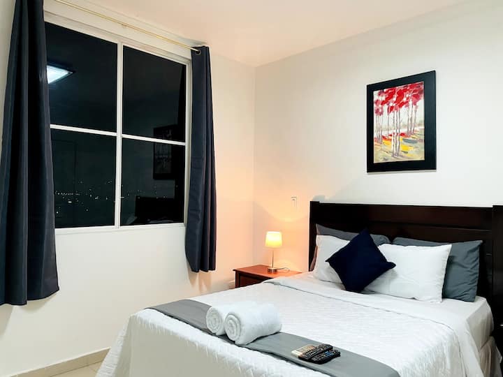 Precioso Apartamento Con Piscina - Colonia Escalón - San Salvador (El Salvador)